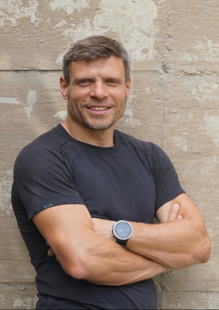 Tomáš Šebek – Chirurg bez hraníc: Nebo nad Jemenom | CITYLIFE